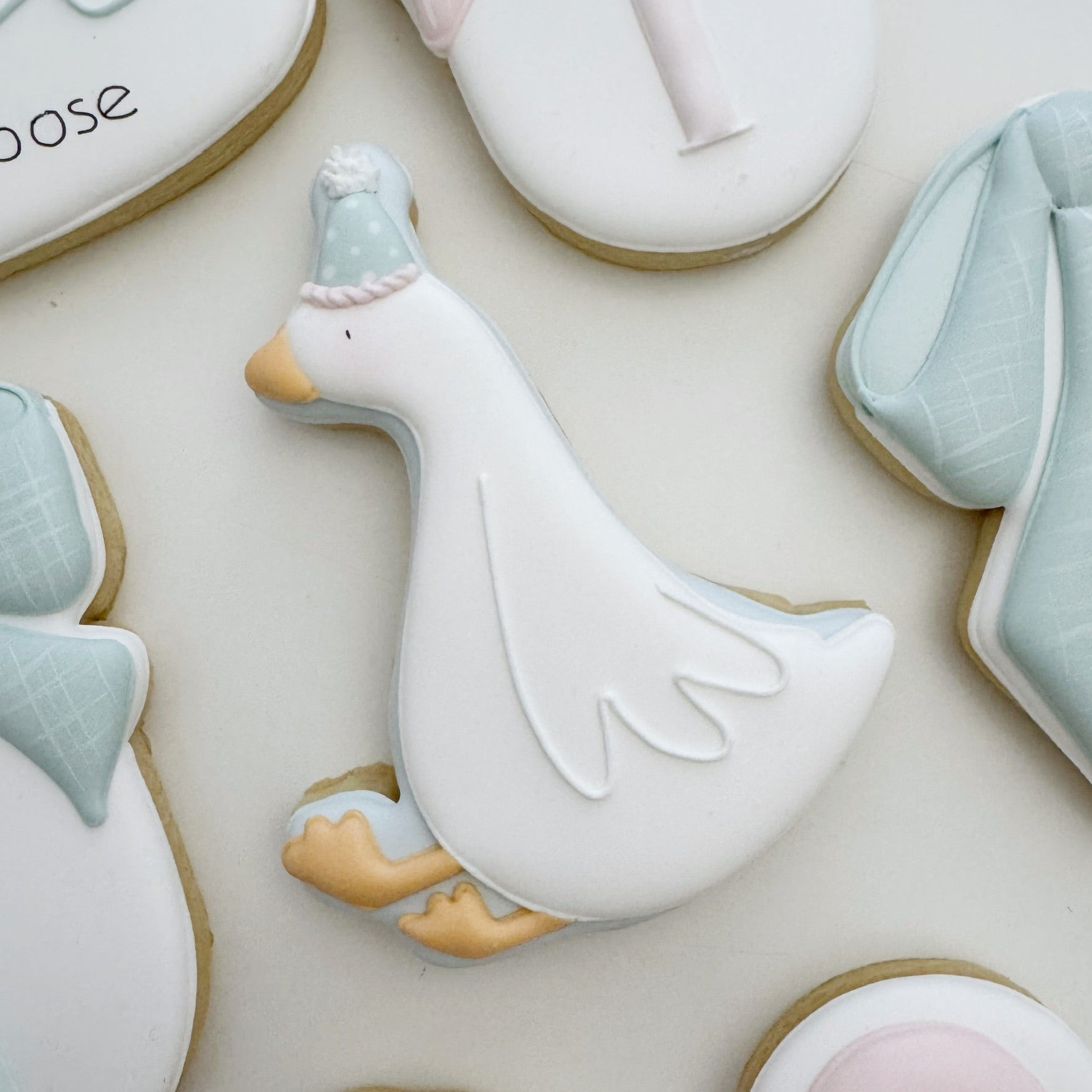 Sitting Silly Goose with Hat Cookie Cutter STL File for 3D Printing ...