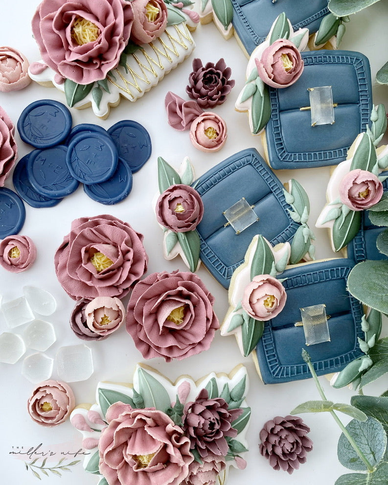Wedding Themed Cookie Decorating and Royal Icing Florals Class – The ...