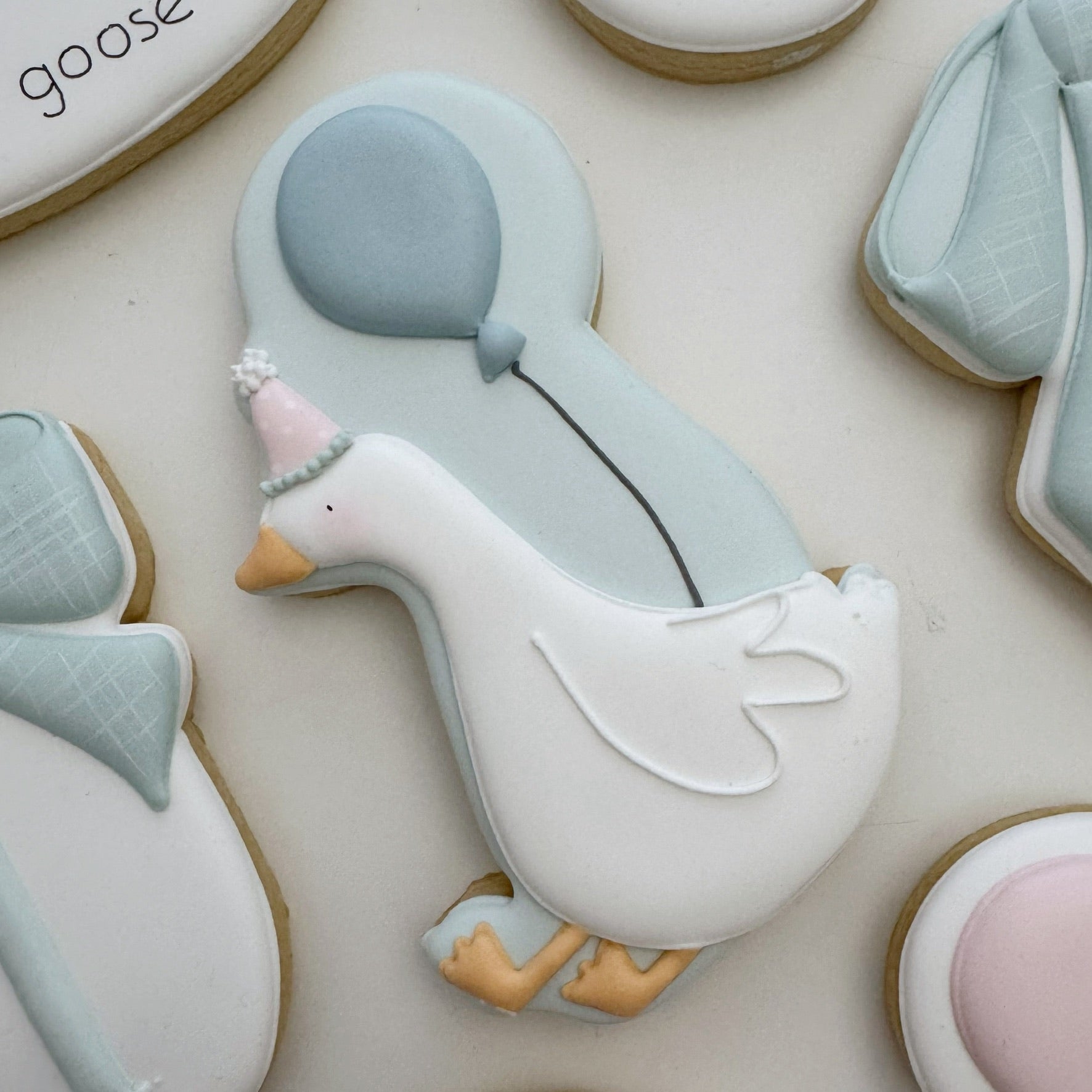 Sitting Silly Goose with Balloon and Hat Cookie Cutter STL File for 3D ...